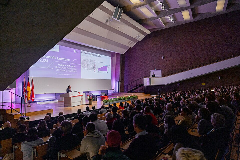 Queen's Lecture | British Council