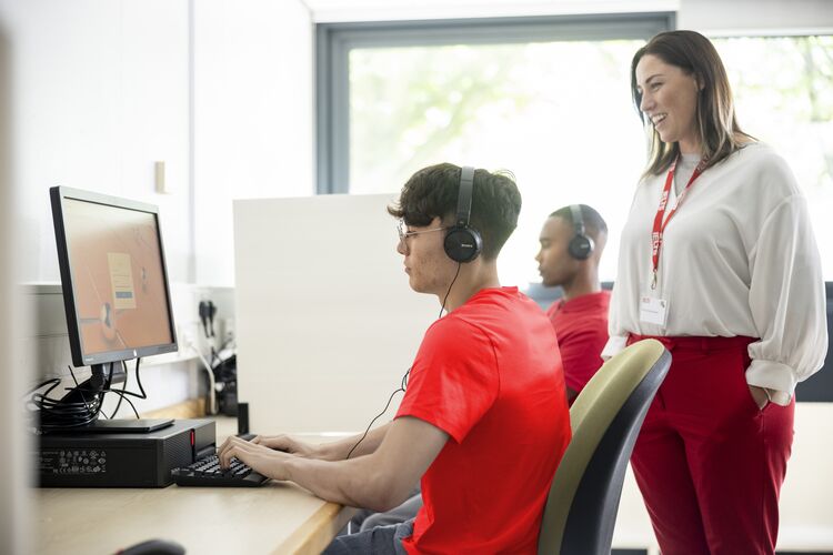 Was Sie über IELTS-Test am Computer wissen sollten | British Council